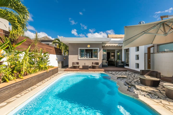 Elegant Family Villa, Pool, Bbq, Beach 15 Min Walk - Mauritius