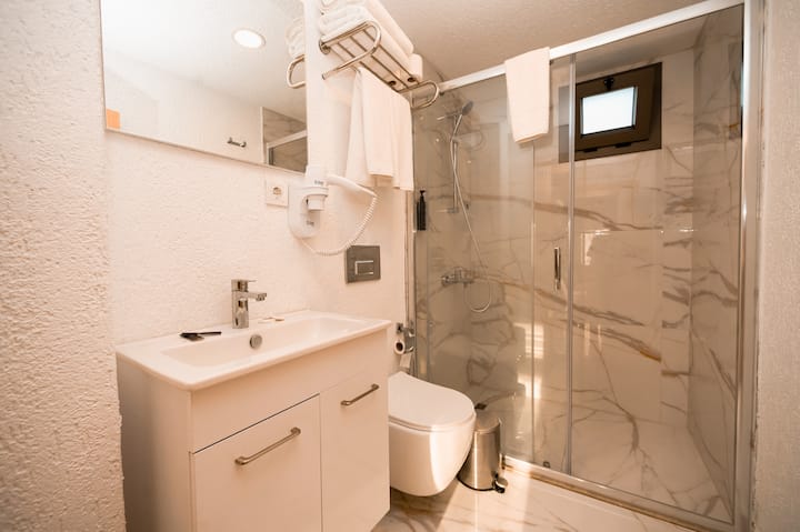 Deluxe Room For 3 Person - Bodrum