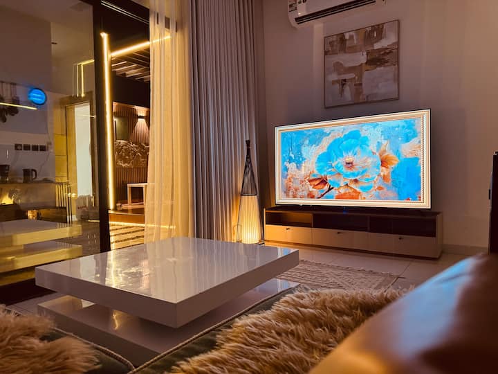 Jeddah Gem: Luxury Suite & Private Waterfall - Jeddah