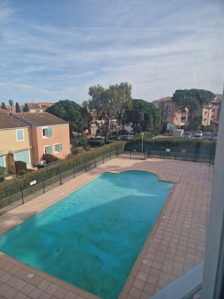 Type T2 Vue Piscine éTage 2.
200 Mètre De La Mer. - La Londe-les-Maures