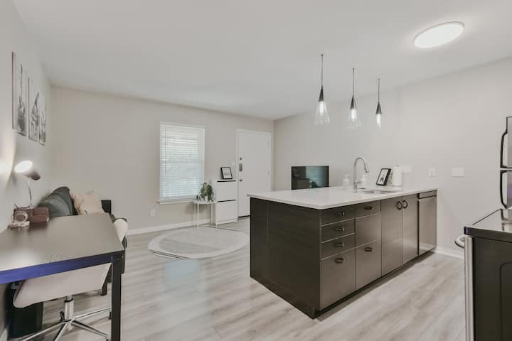 Heart Of Austin Near Soco, Downtown, Pool, Gated - South Lamar Boulevard – Austin