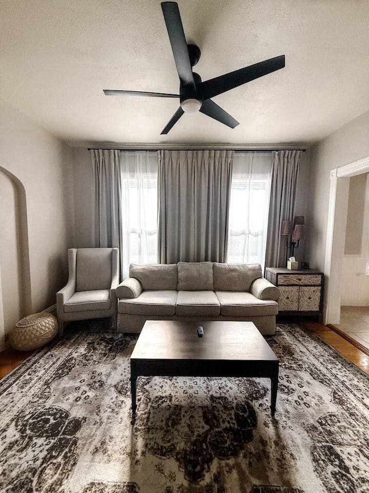 New! Duplex In Bay View-downtown Just Minutes Away - Milwaukee