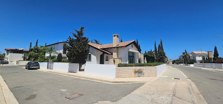 Agia Thekla Bungalow With Pool (Agia Napa Marina) - Cyprus