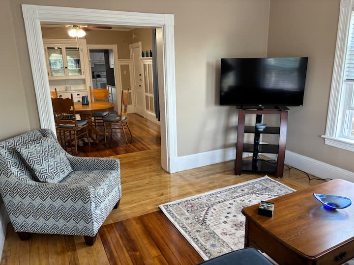Comfy Entire 2bdrm Apt 3rd Floor - Londonderry, NH