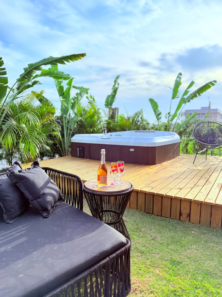 Casa Luxo Com Jacuzzi Em Cond. Fech. 5min Da Praia - Torres, Brazil