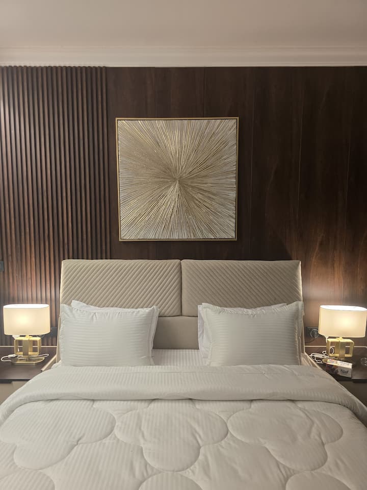 Luxury Nile View Stay – Hilton Maadi Tower - Cairo