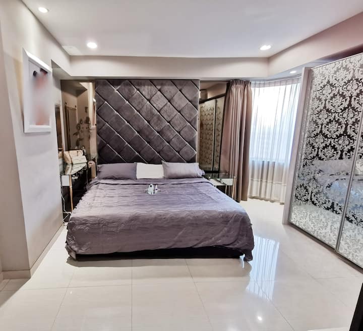 Vacation Home, Spacious, Near Lippo Nusantara - Jakarta