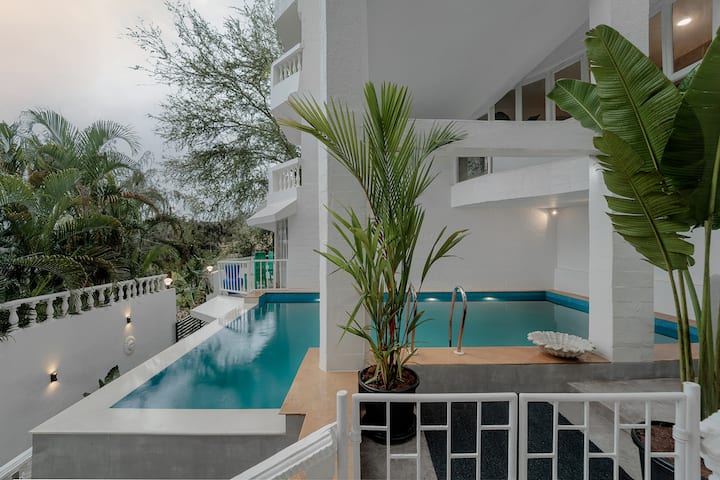 Oceansuite Luxury Boutique Goa - Goa