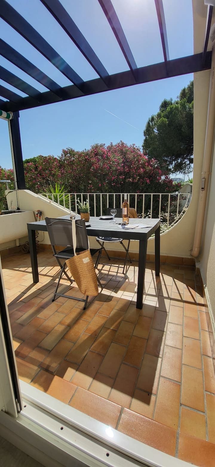Terrasse Sur Le Quai Du Port De Plaisance - Le Grau-du-Roi