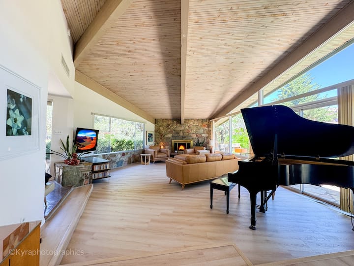 Architect's Home With Red Rock Views - Sedona, AZ