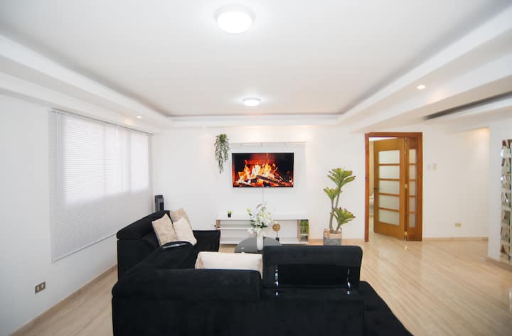 Stylish Apartment In La Castellana Near El ÁVila - Karakas