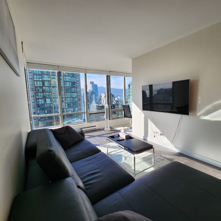 Downtown Modern Luxury Suite - Vancouver