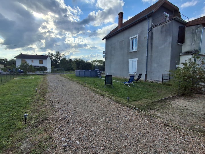 Rez-de-chaussée D'une Maison - Louhans