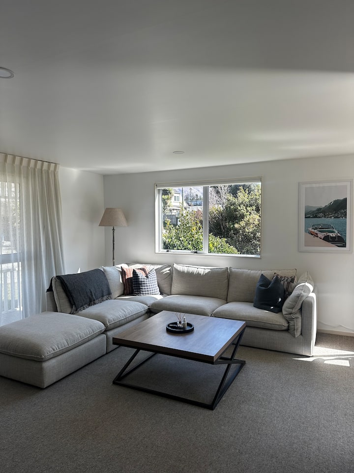 Wānaka Home - Walk To Town - ワナカ