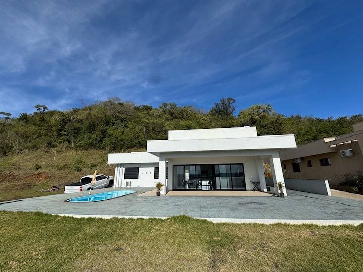 Casa Para Locação De Temporada - Cascavel