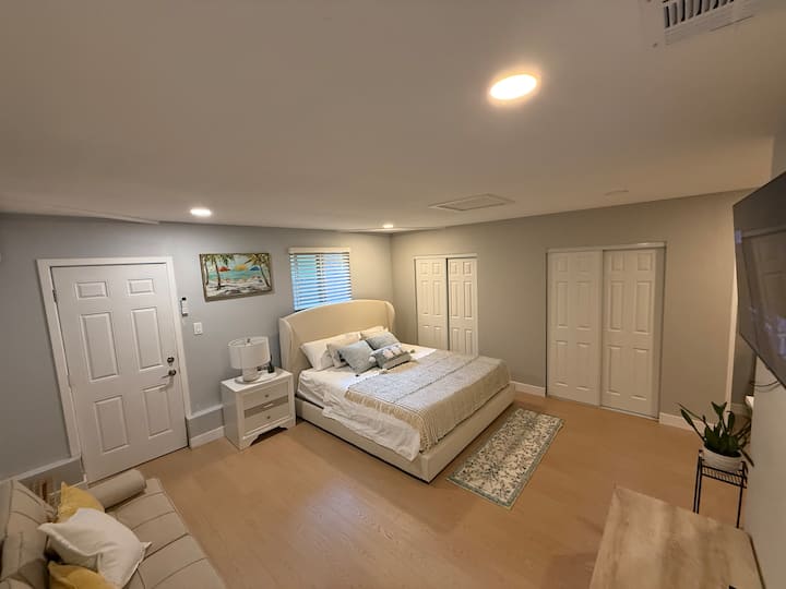 Cozy Beachside 1br Retreat— Hb, Sna, Retreat - Stanton, CA