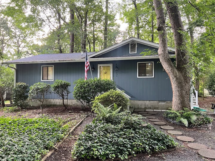 Quiet Family Home- Deck, Trails & Water Sports - Ocean Pines, MD