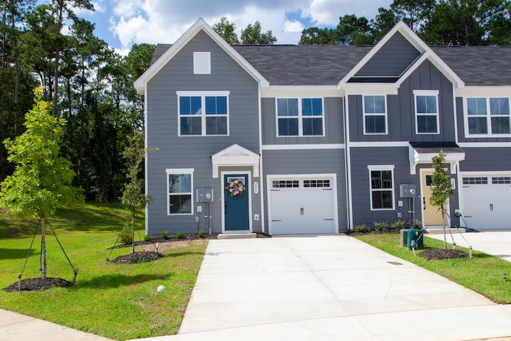 Sunny Santee Stay - Santee, SC