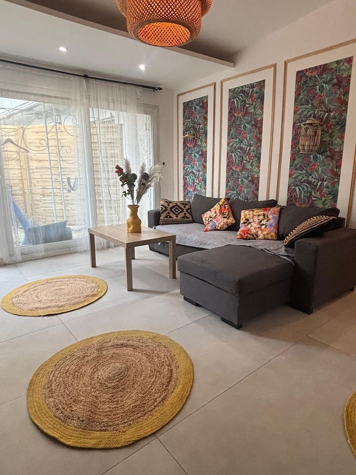 Comfortable  2beds With Courtyard-suburb Of Paris - Villemomble