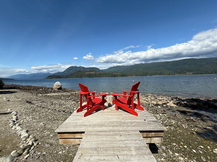 Porpoise Bay Beach House - Sechelt