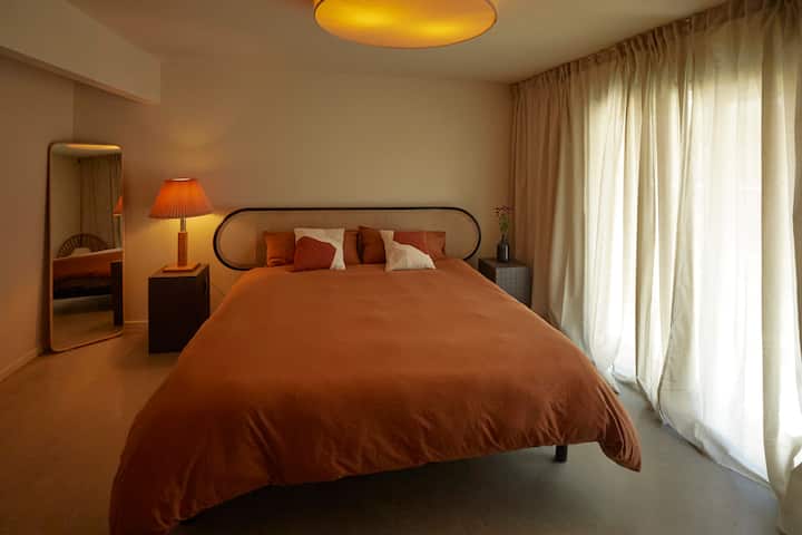 Stone Haus Modern W/ Pool Table Near Joshua Tree - Yucca Valley, CA