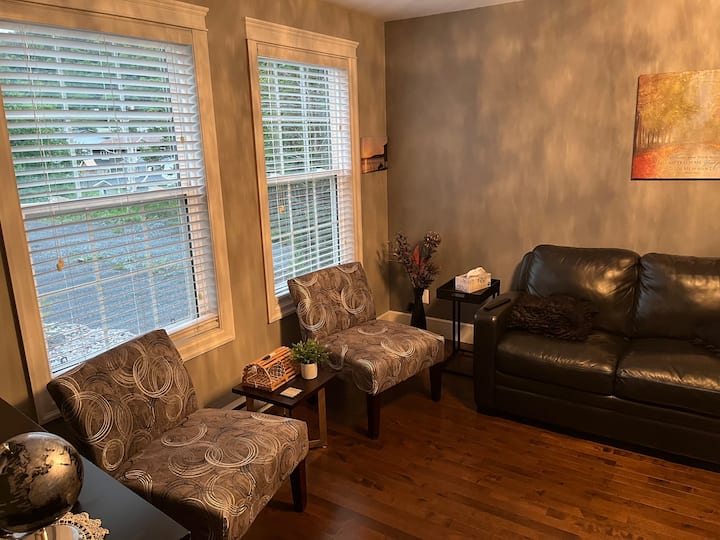 Clean/cozy Room In Vacation Home - Clarenville