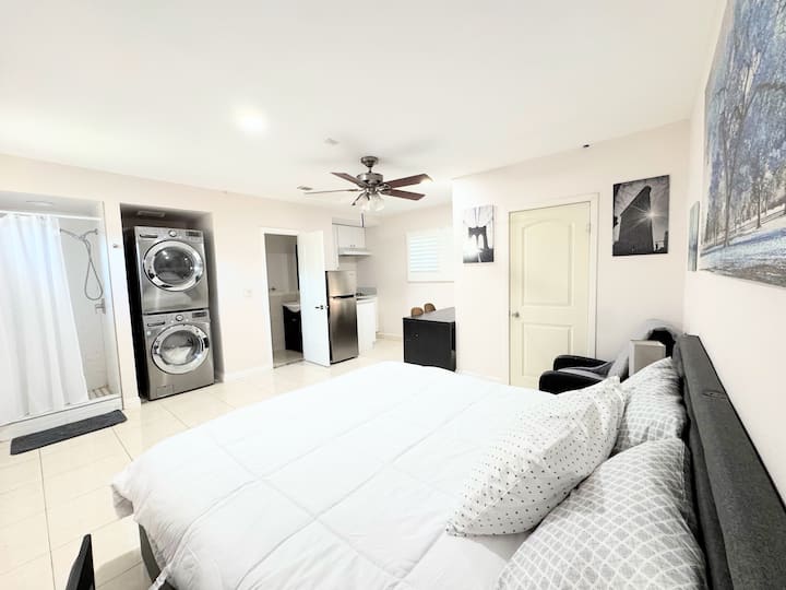 Coastal Studio W/ King Bed/ Disneyland/knotts - 芳泉谷