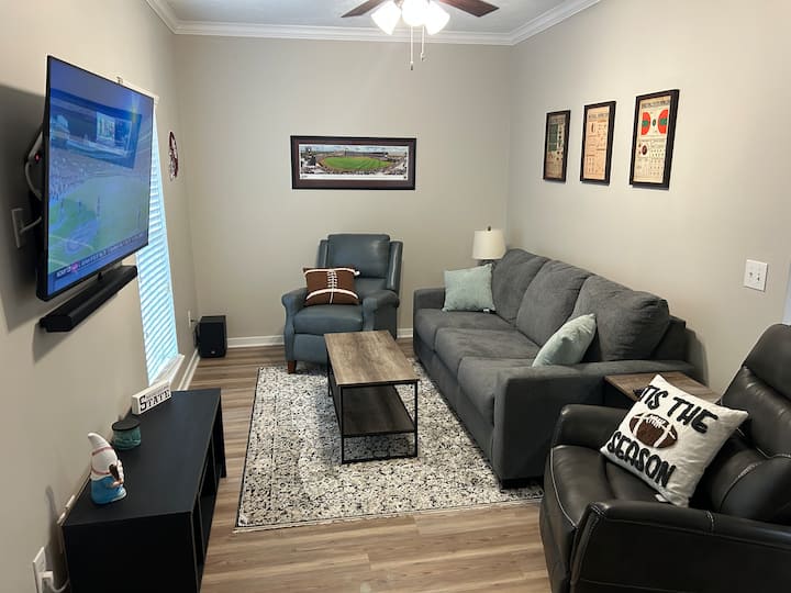 Delightful 1 Br Condo! Close To Msu! - Starkville, MS