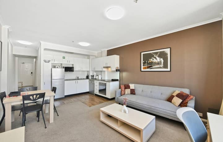 Stylish Unit, Cbd View, Pool&gym - Sydney