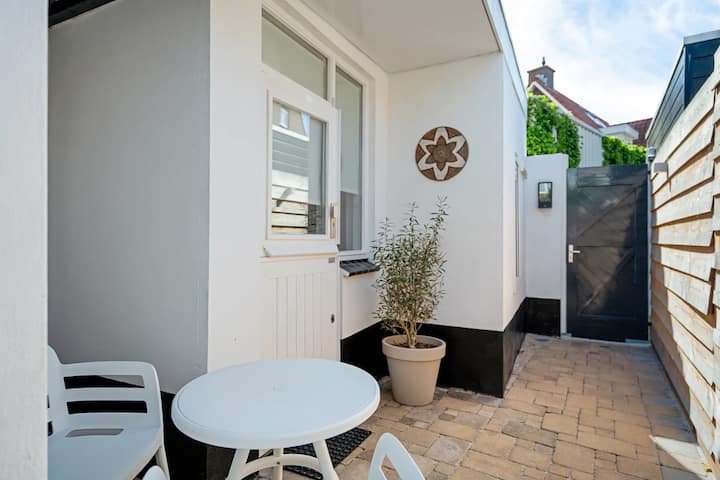 Beach House Berkie Seis - Noordwijk aan Zee