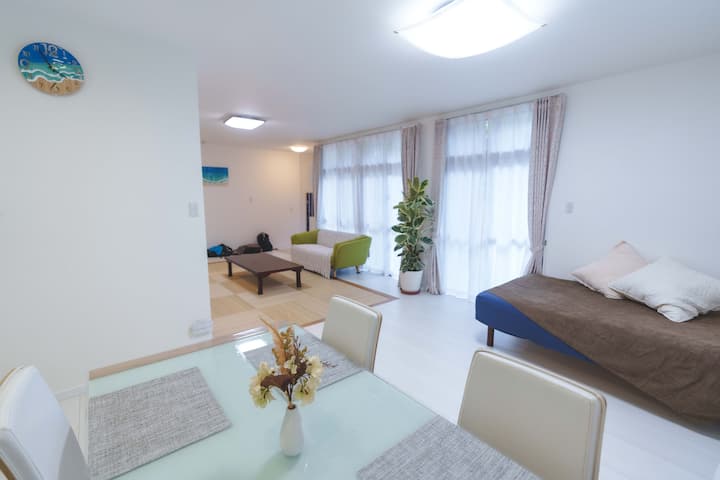 ”The Kabira” 
川平湾に一番近いヴィラ
滞在中無料レンタカー付き - 石垣市