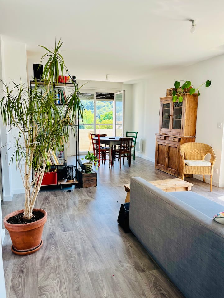 Lumineux • 4 à 6 Pers • Proche Lac & Ville - Aix-les-Bains