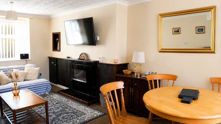 Family Cottage, Garden, Mountain Views, Sleeps 5 - Blaenau Ffestiniog