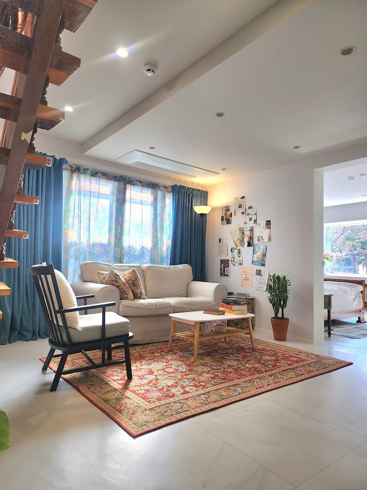 Near Gamcheon, Quiet & Cozy Stay With Coastal Walk - Busan