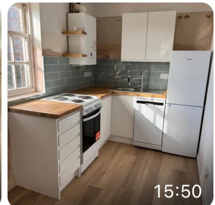 Lovely Central 1 Bed Flat Accessed By Stairs - Royal Leamington Spa