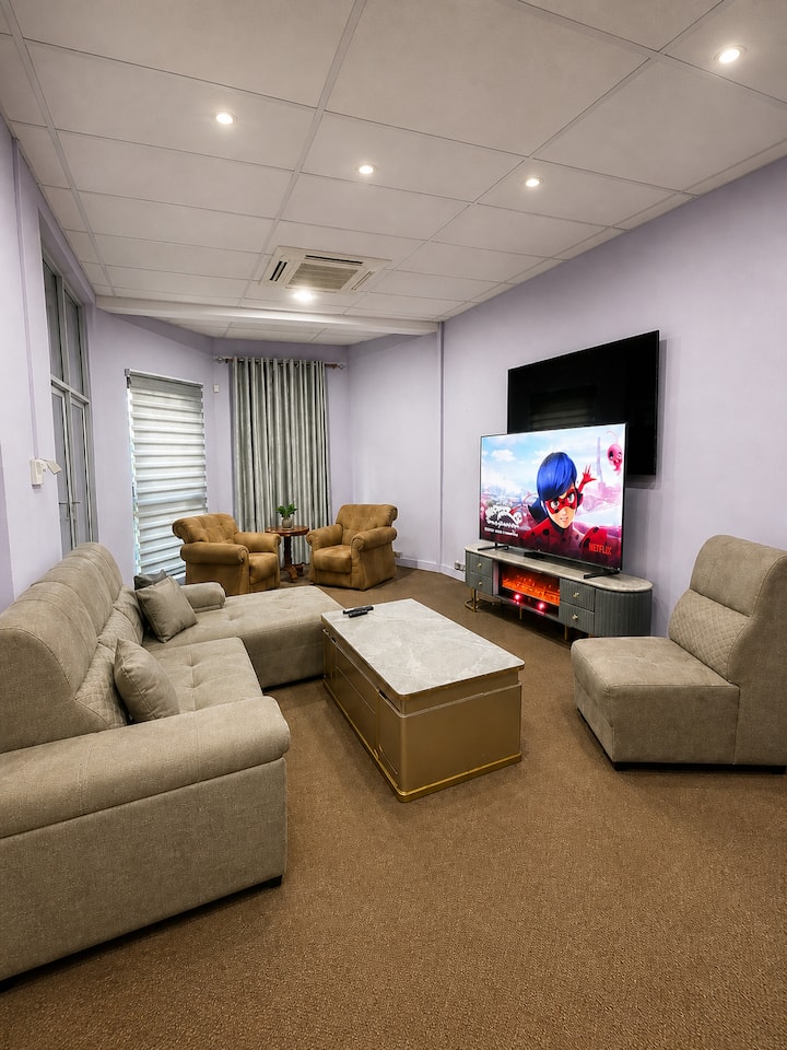 Private Jacuzzi Executive Suite | Secure & Central - Lusaka