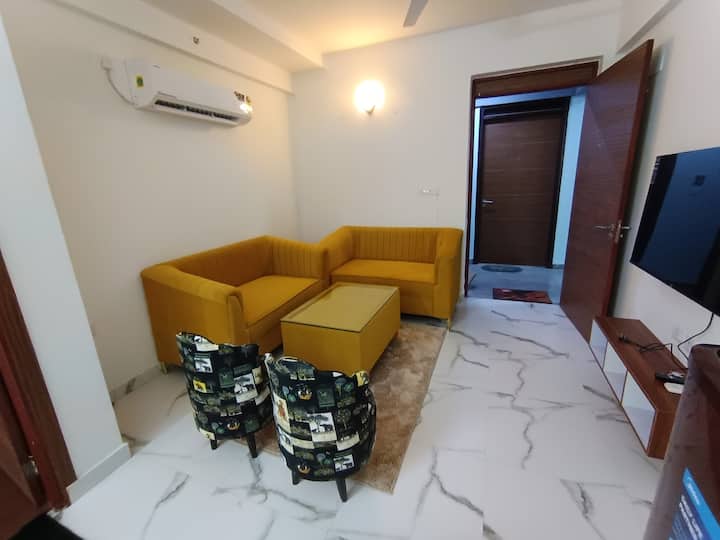 Fully Furnished Flat Wtc 106 - 古爾岡