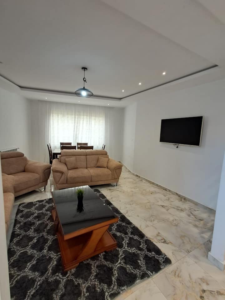 Nouvel Appartement Moderne  6 Personnes - Annaba
