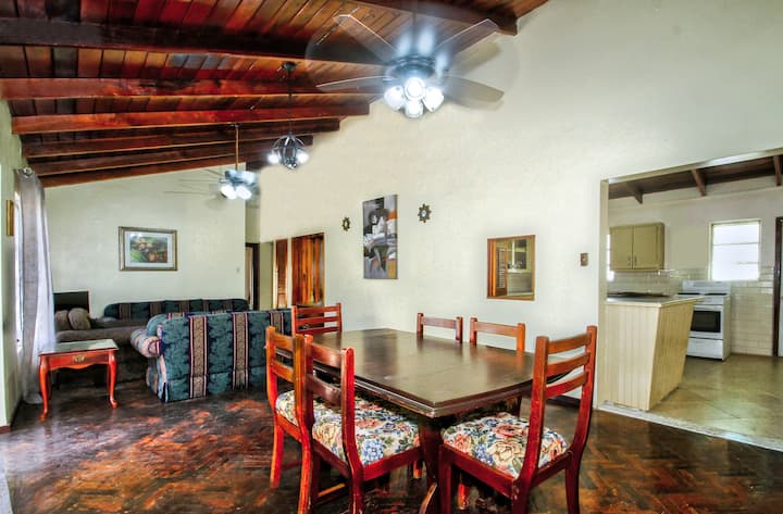 Perfectly Comfortable House - Barbados