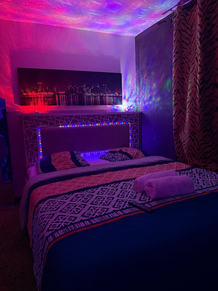 Logement Spa Jacuzzi 3 Minutes à Pied De La Gare - Deuil-la-Barre