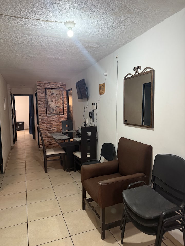 Amplia Casa Familiar 5 Recámaras Porplaza Del Sol - Zapopan