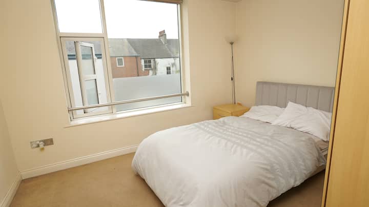 Modern Comfort - Hull