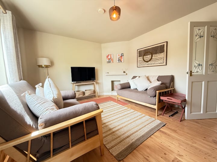 Long Stay Contractor Or Family Between Homes - Stamford