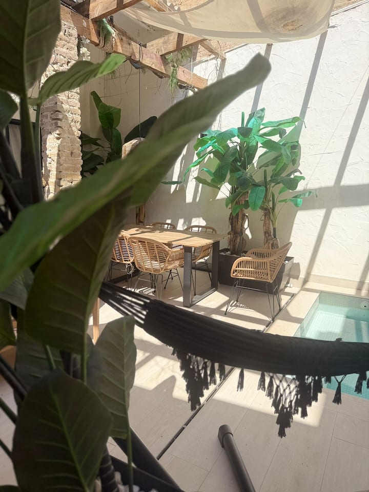 Valencia Dreams: Terrace & Pool - Valensiya