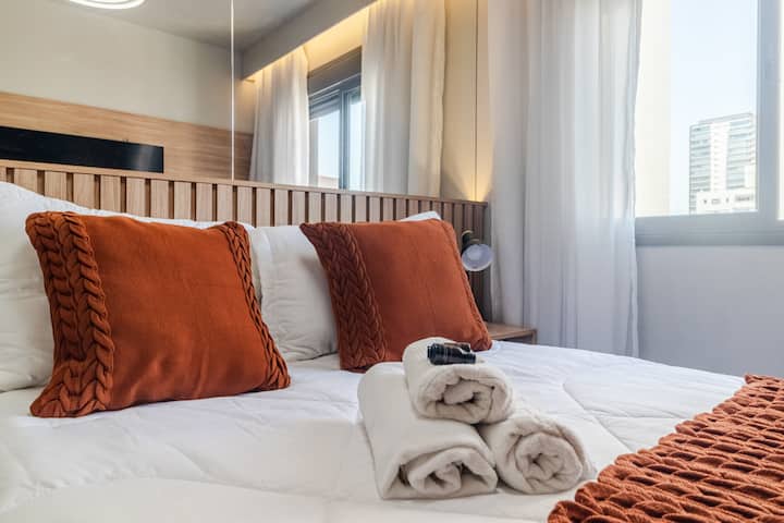 Apto Completo Na Faria Lima - Pinheiros