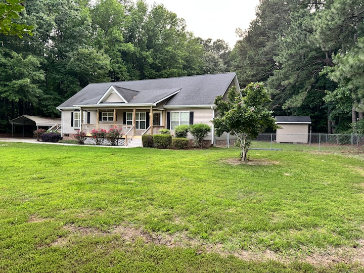 The Railroad House - Lake royale, Spring Hope