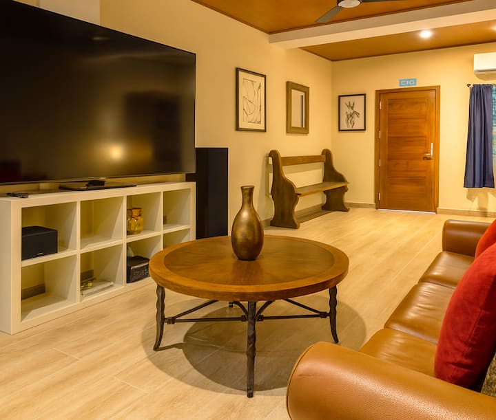 Opico Vista Luxe Retreat- Private Modern Townhouse - El Salvador