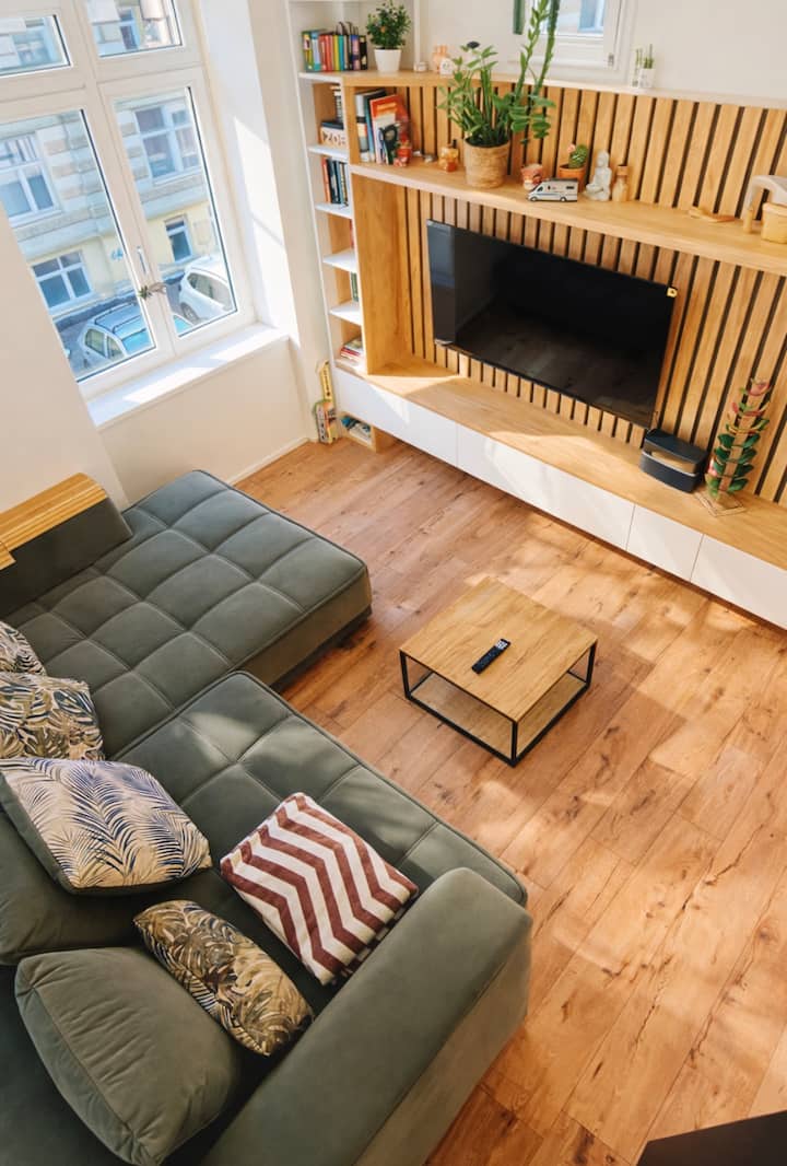 Your Second Home - 布爾諾