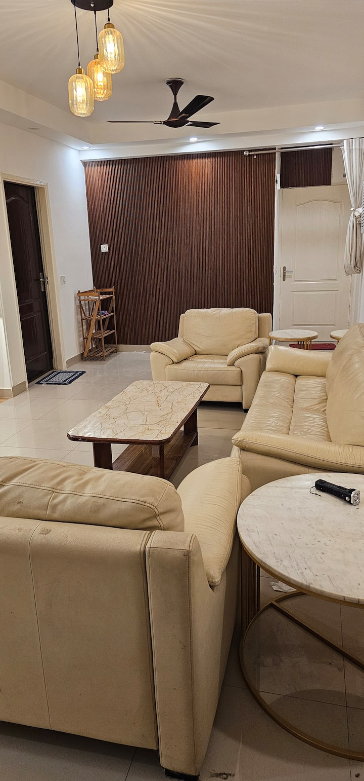 Luxury 3bhk | Fully Furnished - Noida
