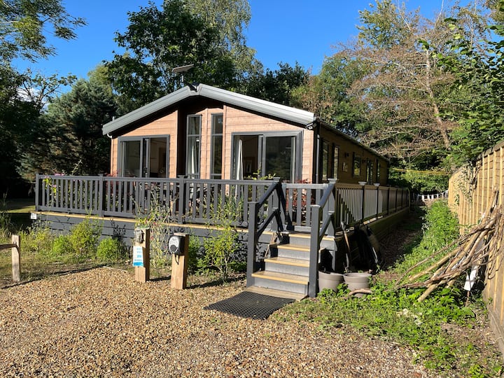 Luxury 3 Bedroom Lodge At Sandy Balls, New Forest - Fordingbridge